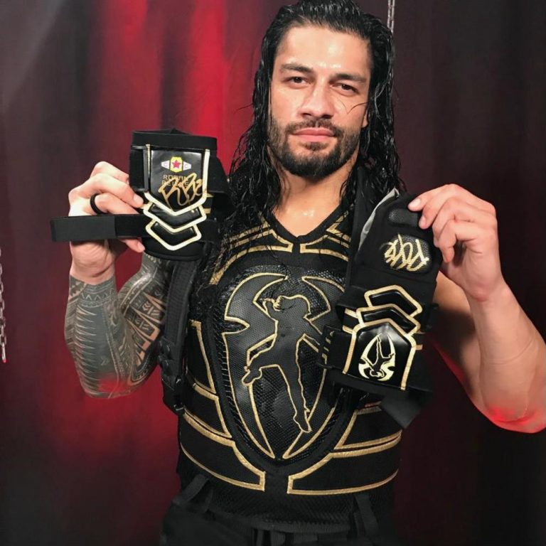 theromanreignsempire.com + + || Roman Reigns – worn & signed Gloves ...